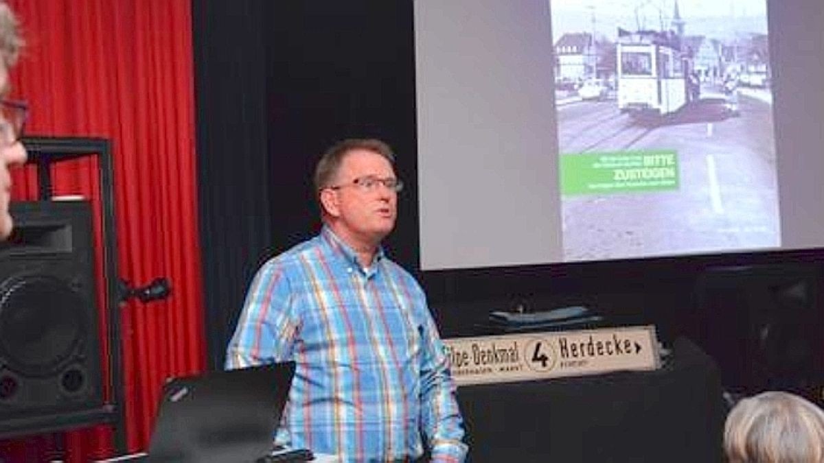 Buchvorstellung über Linie 4 weckt Herdecker Erinnerungen