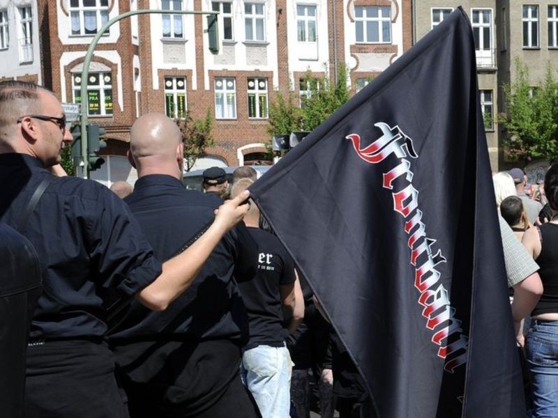 Berlin verbietet rechte Gruppe "Frontbann 24"