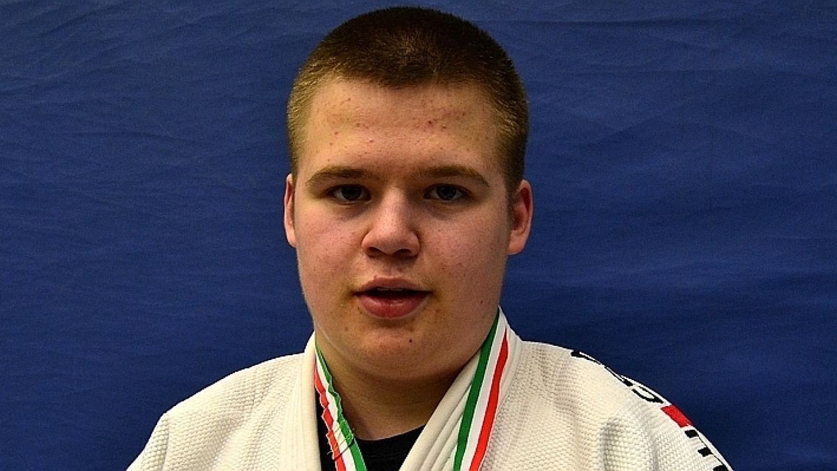 Justin Dzikus qualifiziert sich für die Deutsche Meisterschaft