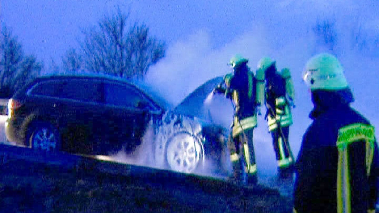 Auto brennt auf A1
