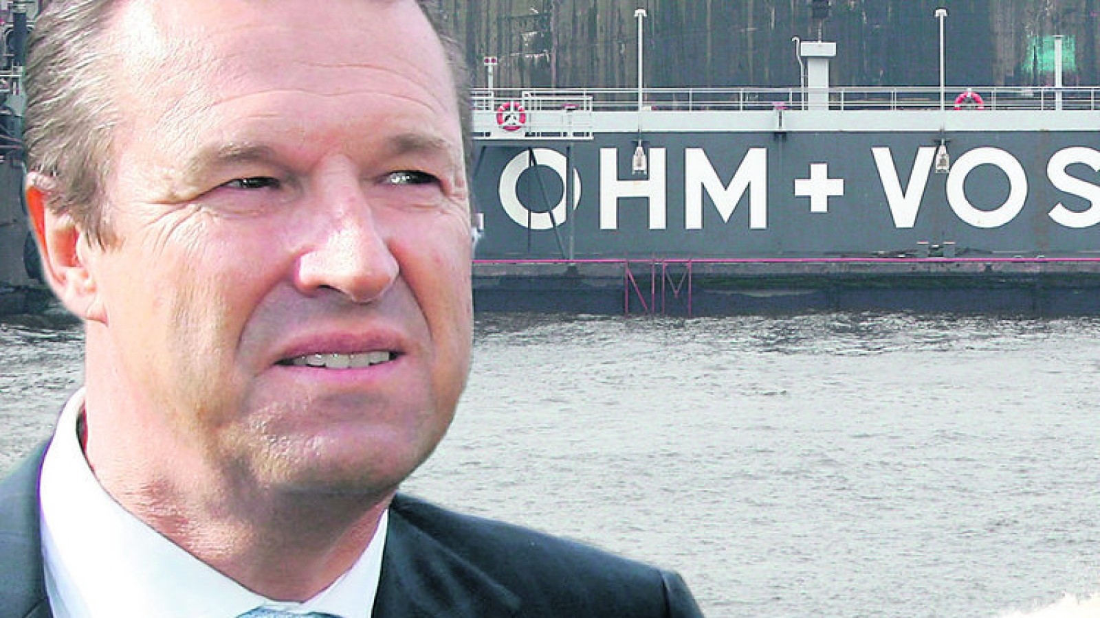 Lürßen verteidigt sein Konzept für Blohm + Voss