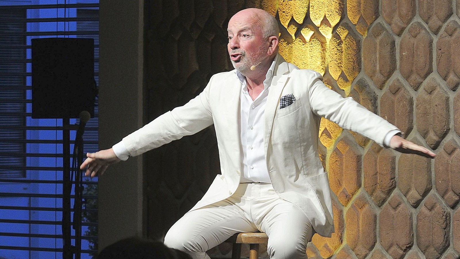 Kabarettist Horst Schroth erklärt: So geht Beziehung