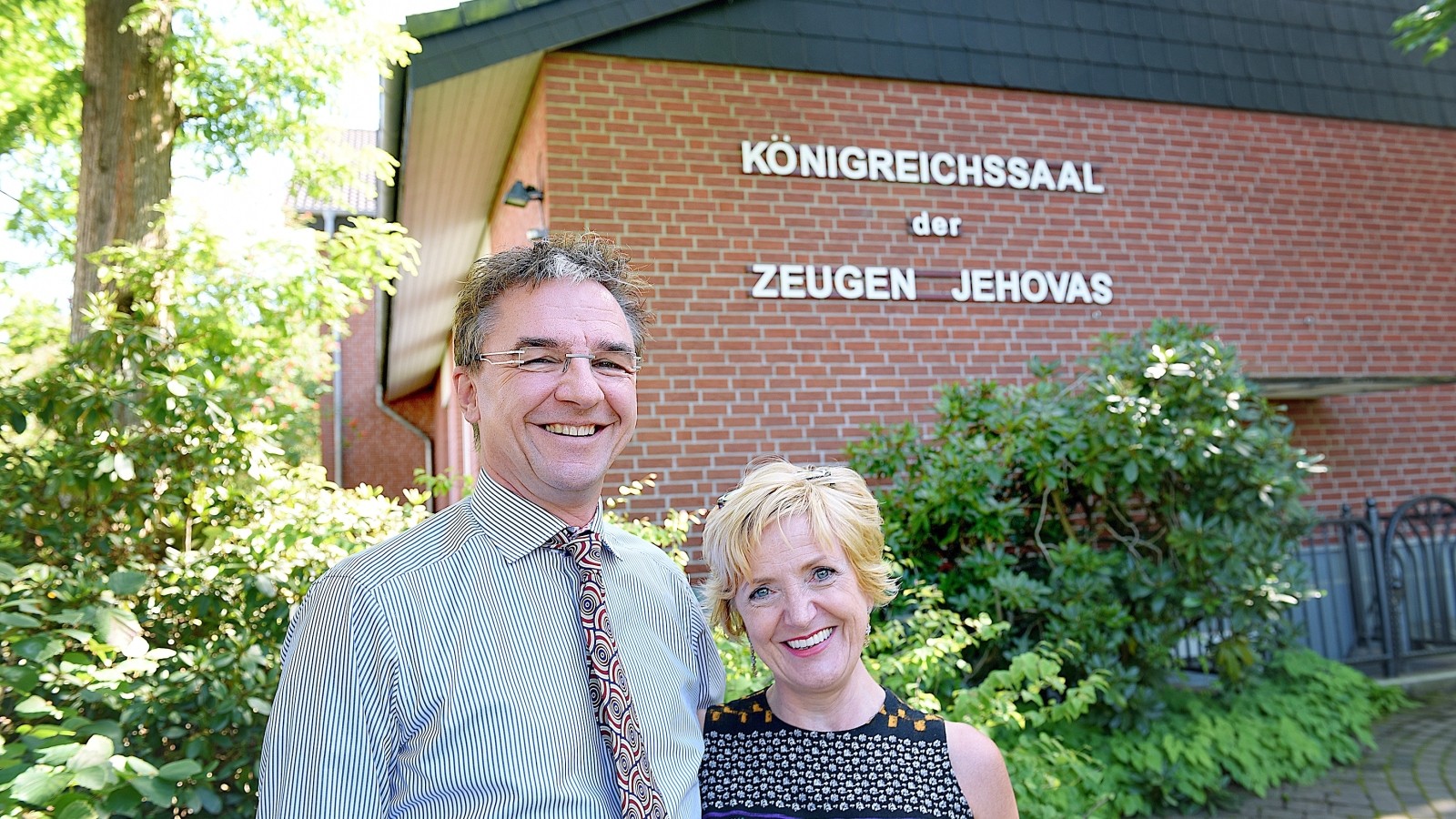 Zeugen Jehovas zwischen Wahrheit und Sekten-Begriff