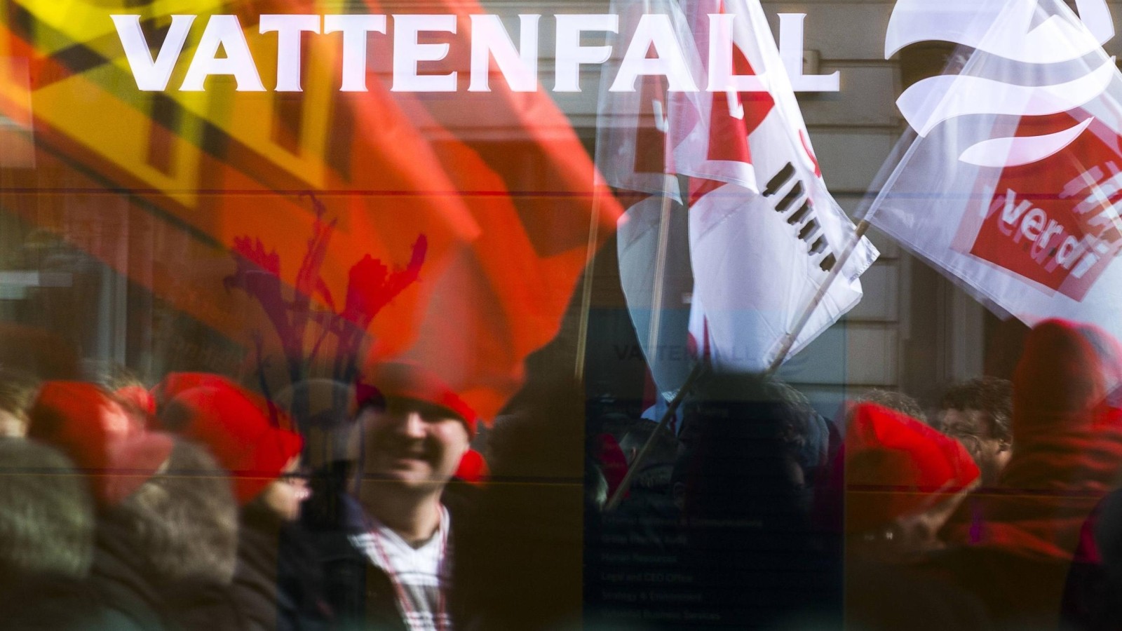 Vattenfall-Mitarbeiter demonstrieren für ihre Jobs