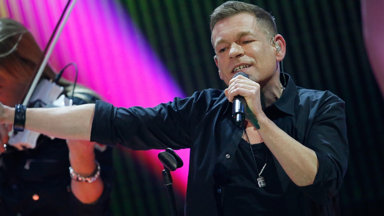 Peter Plate feiert mit erstem Solo-Album seine neue Liebe