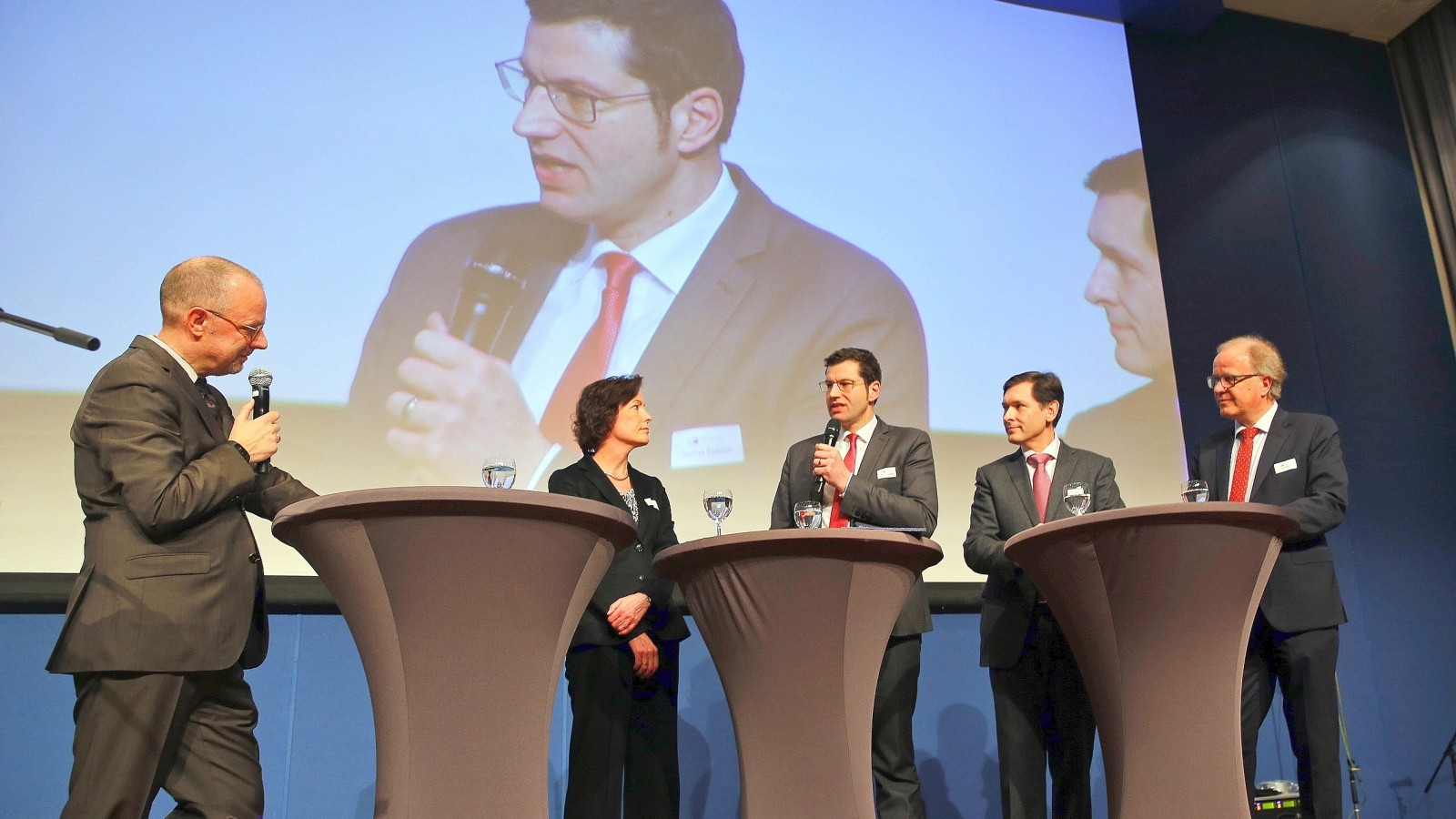 Hernes OB spricht über Herausforderungen und Duftmarken