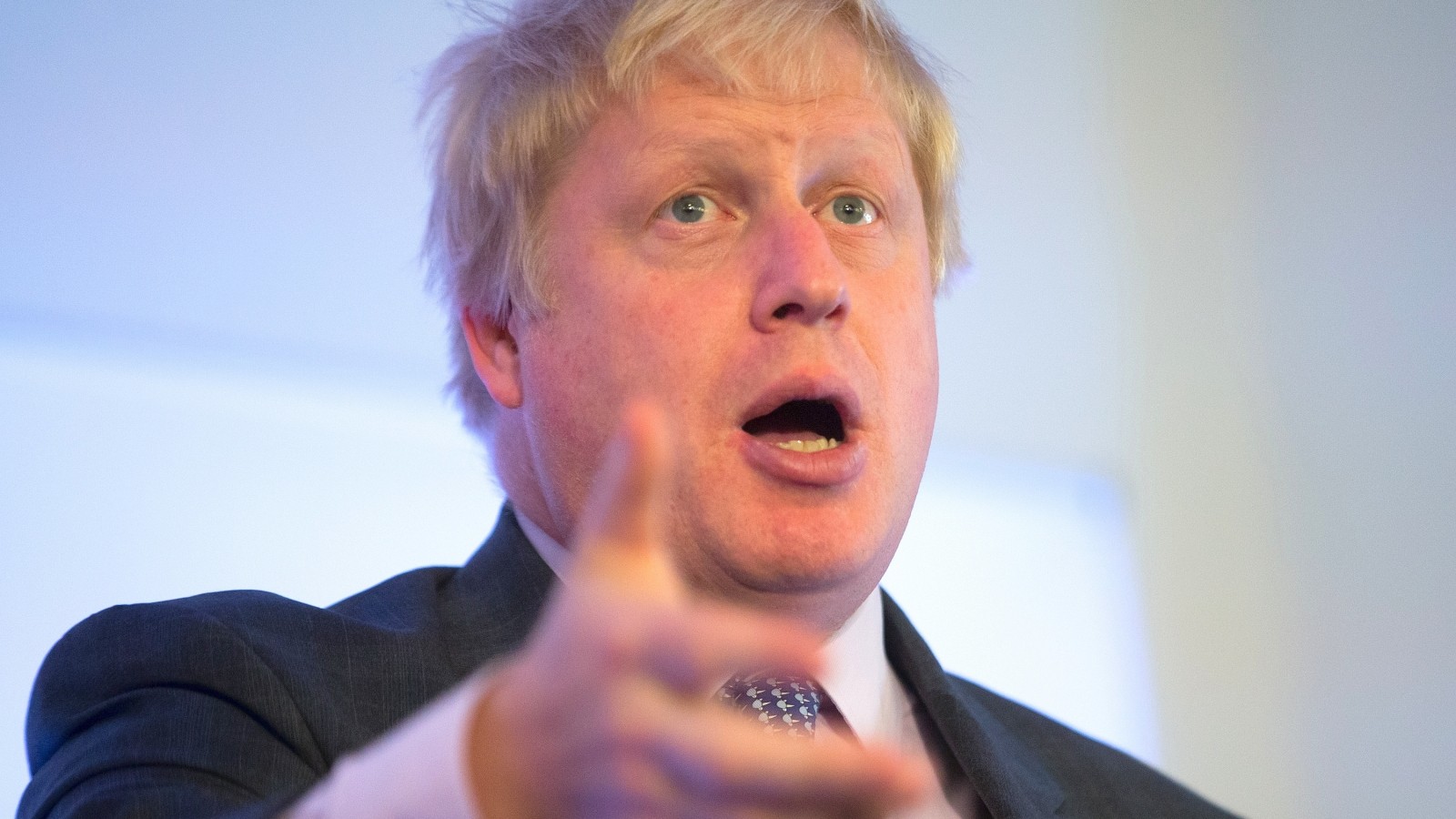 Brexit: Londons Ex-Bürgermeister Boris Johnson vergleicht EU mit Adolf ...