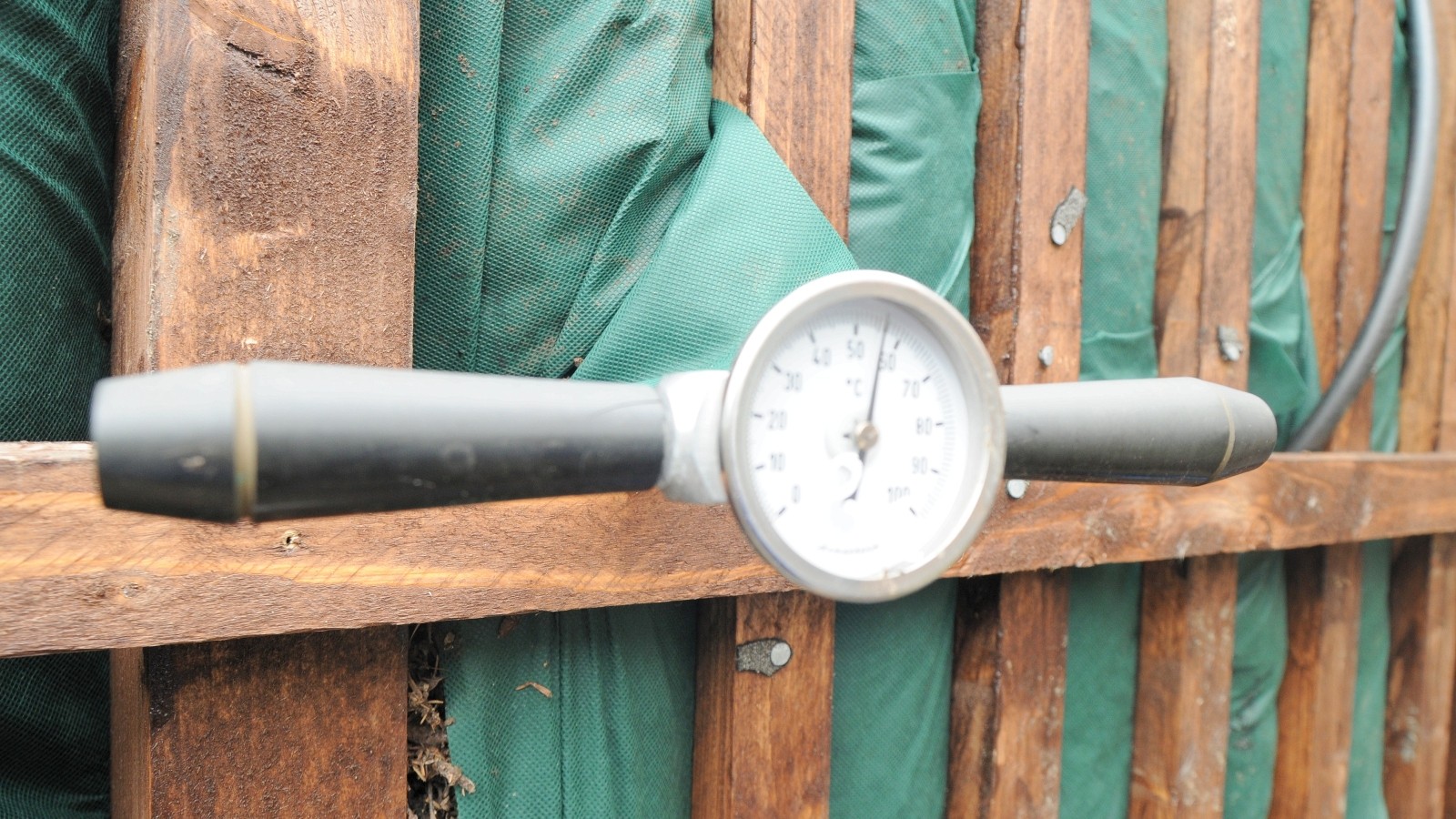 Kompost-Strom aus dem Arche-Biomeiler