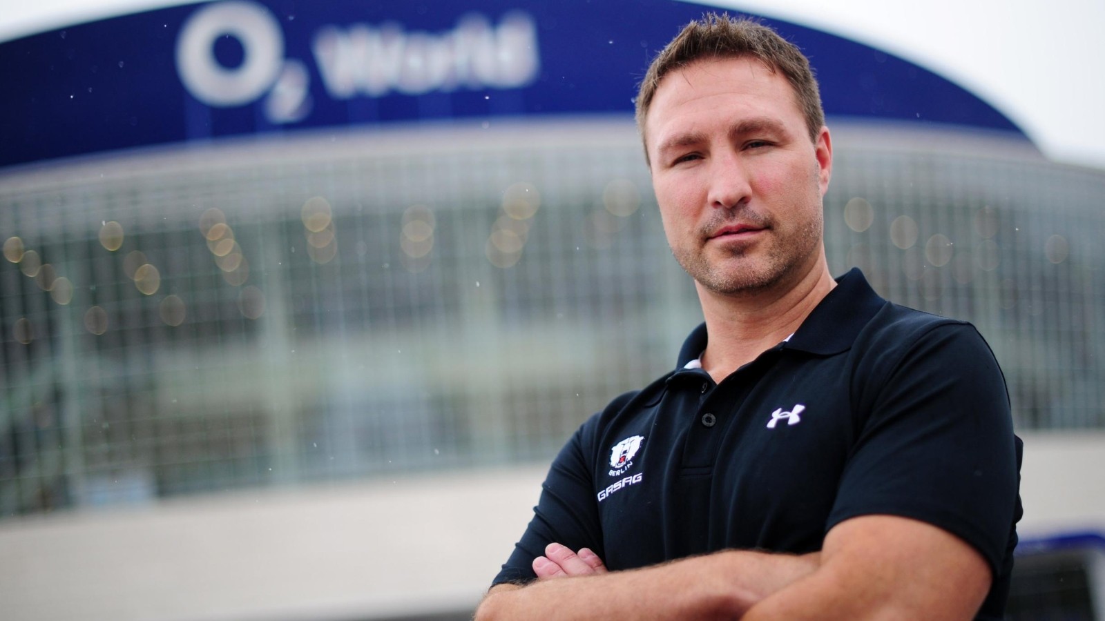 Eisbären feiern einen Sieg beim Comeback im Wellblechpalast