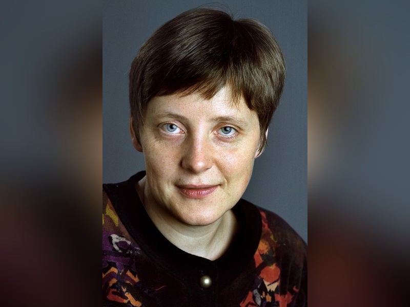 Wie Kanzlerin Angela Merkel in eine Berliner Wohnung einbrach