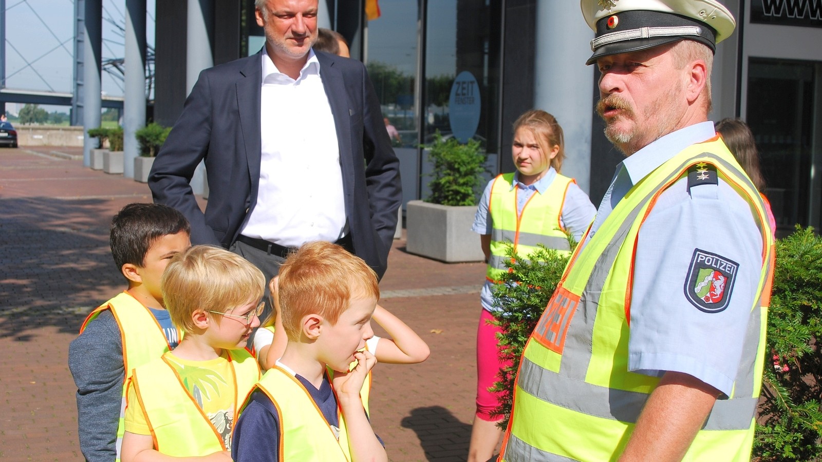 Minister Garrelt Duin besucht die „Ampelindianer“