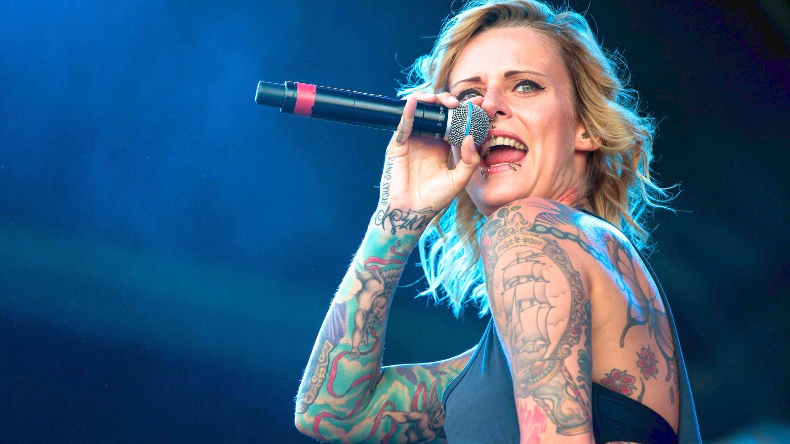 Jennifer Rostock knöpfen sich in Facebook-Post die AfD vor