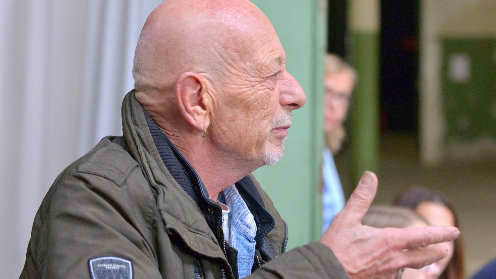 Tanzmoto realisiert „Crossing the Lines“ von Royston Maldoom