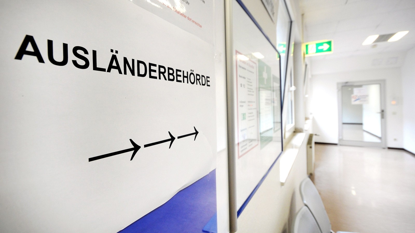 Personalnot sorgt für lange Wartezeiten im Duisburger Ausländeramt