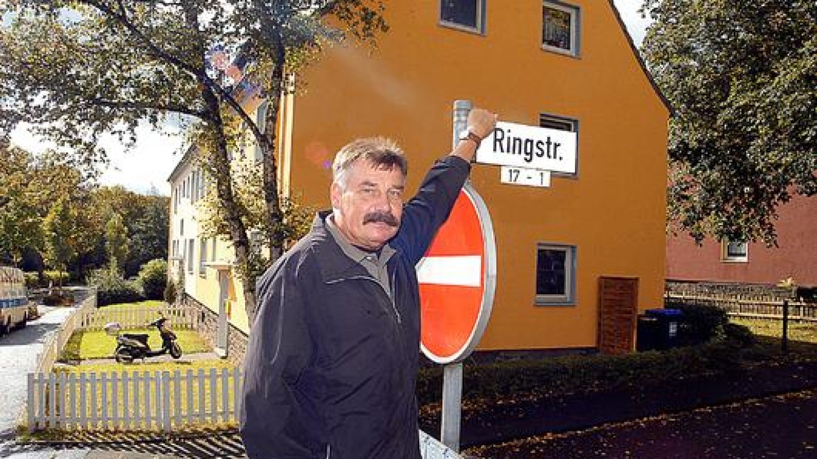 Fürs Spielen auf der Kippe setzte es damals Backpfeifen Jürgen ...