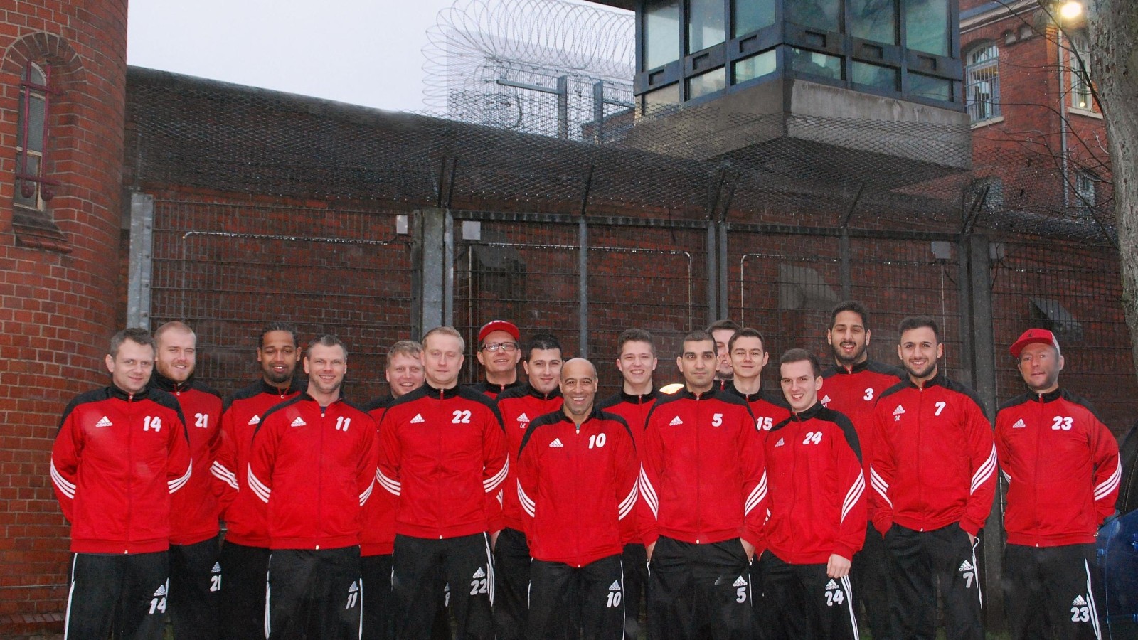 Reportage: Auswärtsspiel im Gefängnis Santa Fu