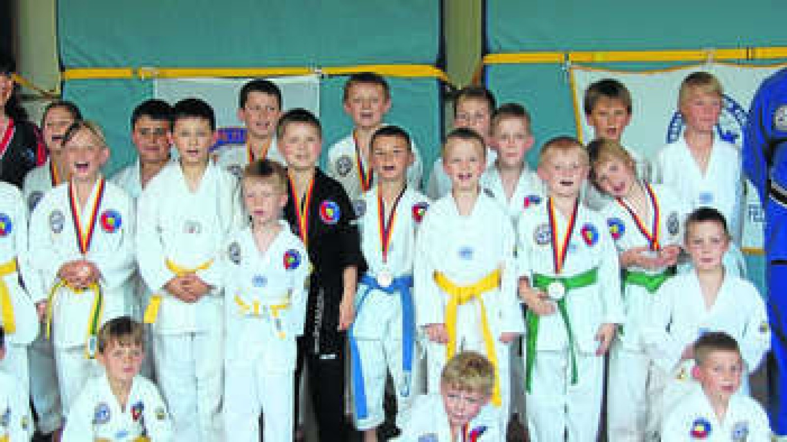 Blauer Gürtel für Palej und Stahmic