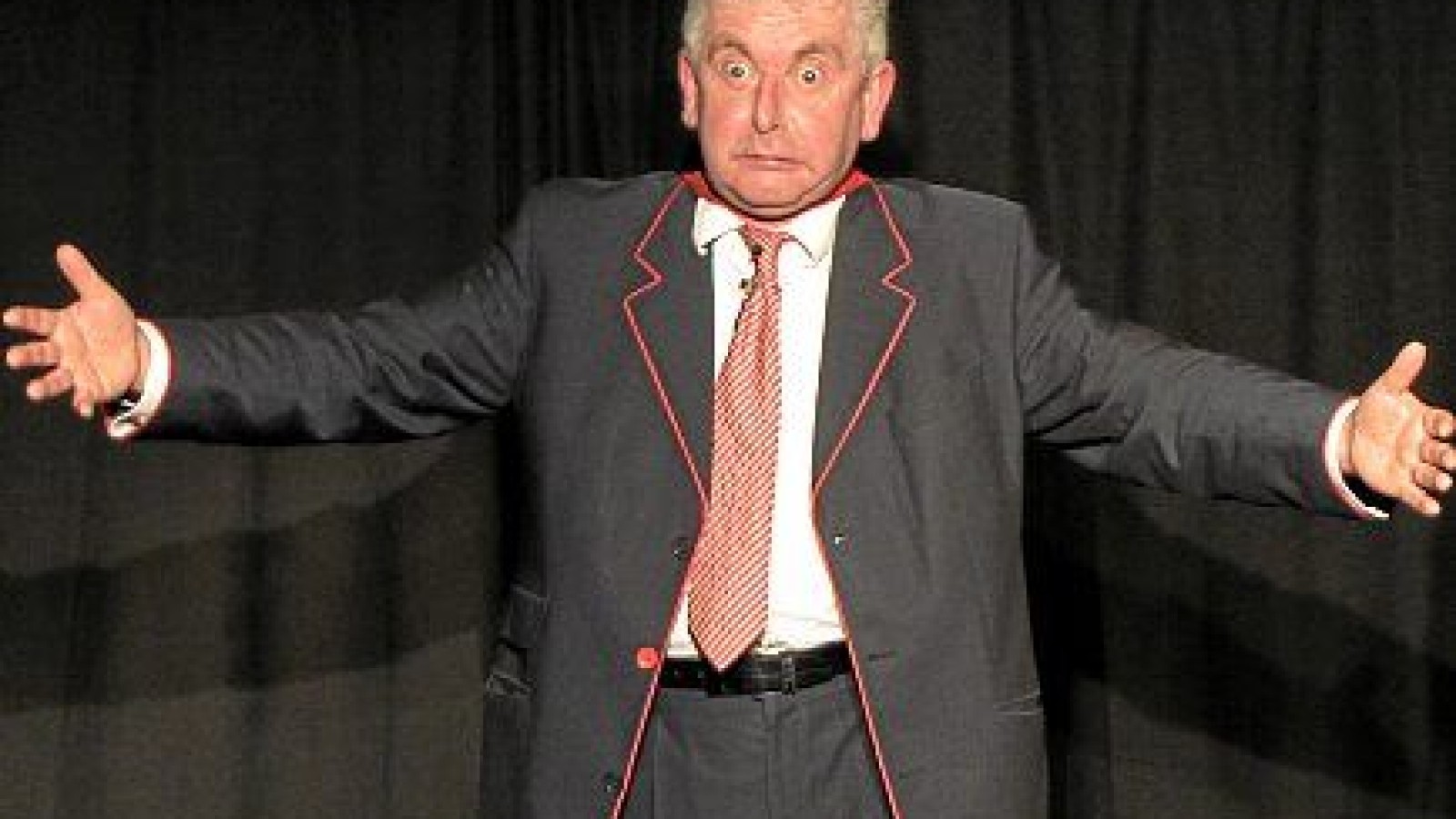 Kabarettist Erwin Grosche begeisterte Meerdorfer Publikum