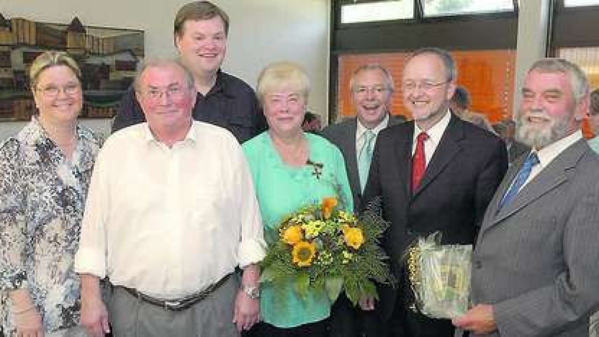 Verdienstkreuz für Helga Stiegler