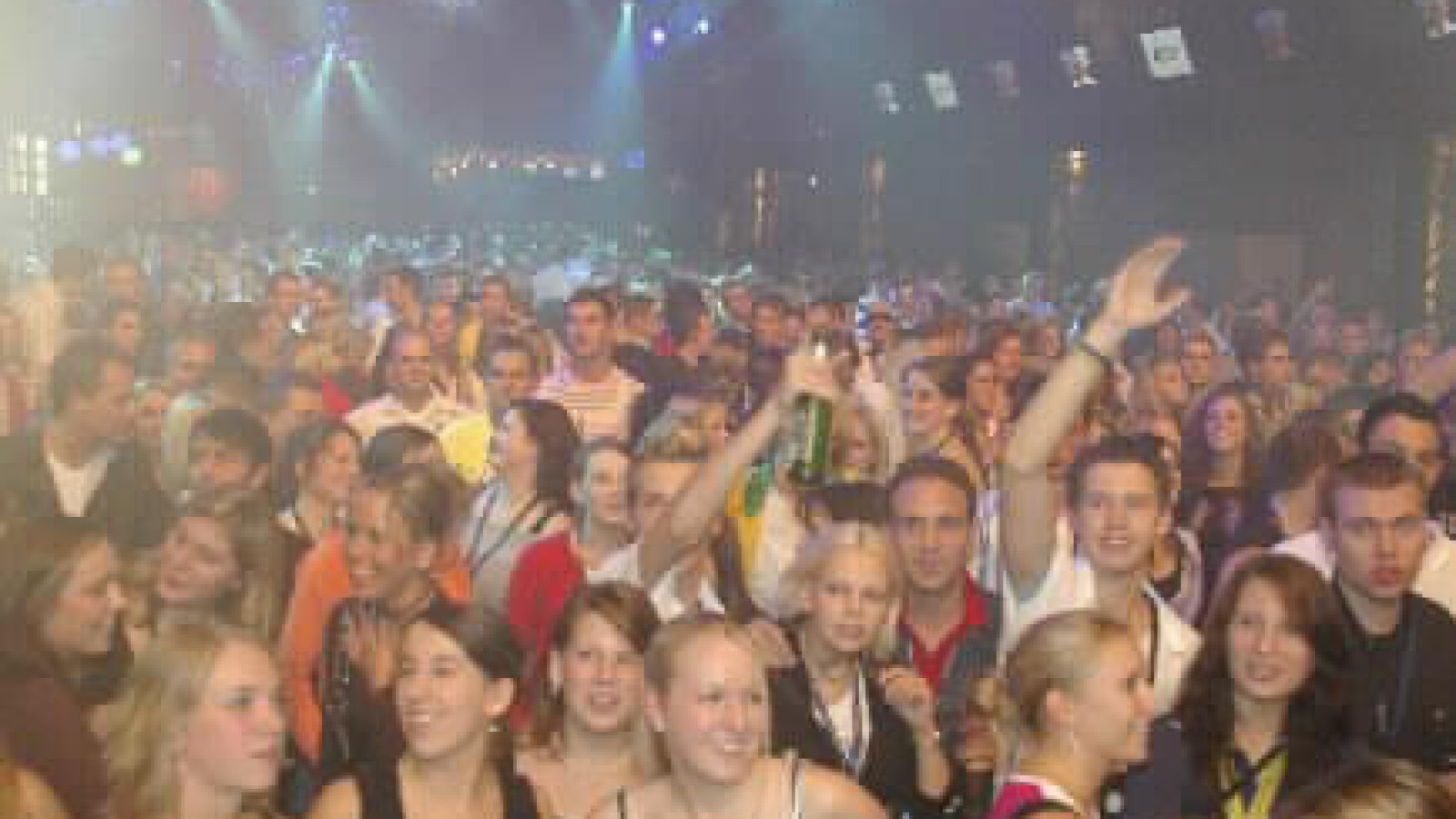 Experiment mit Live-Bands geglückt