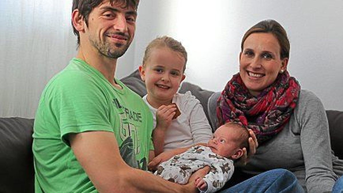 Papas O-Beine hat Klein Simon schon