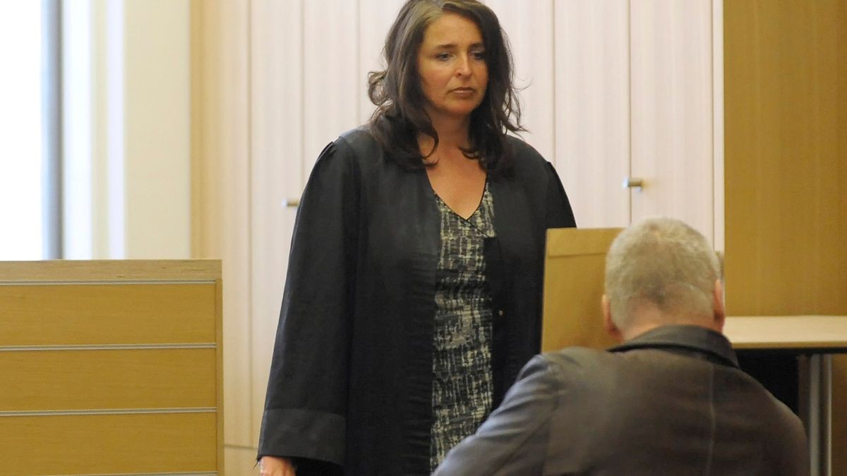 Frau mit Hammer erschlagen - Mann gesteht