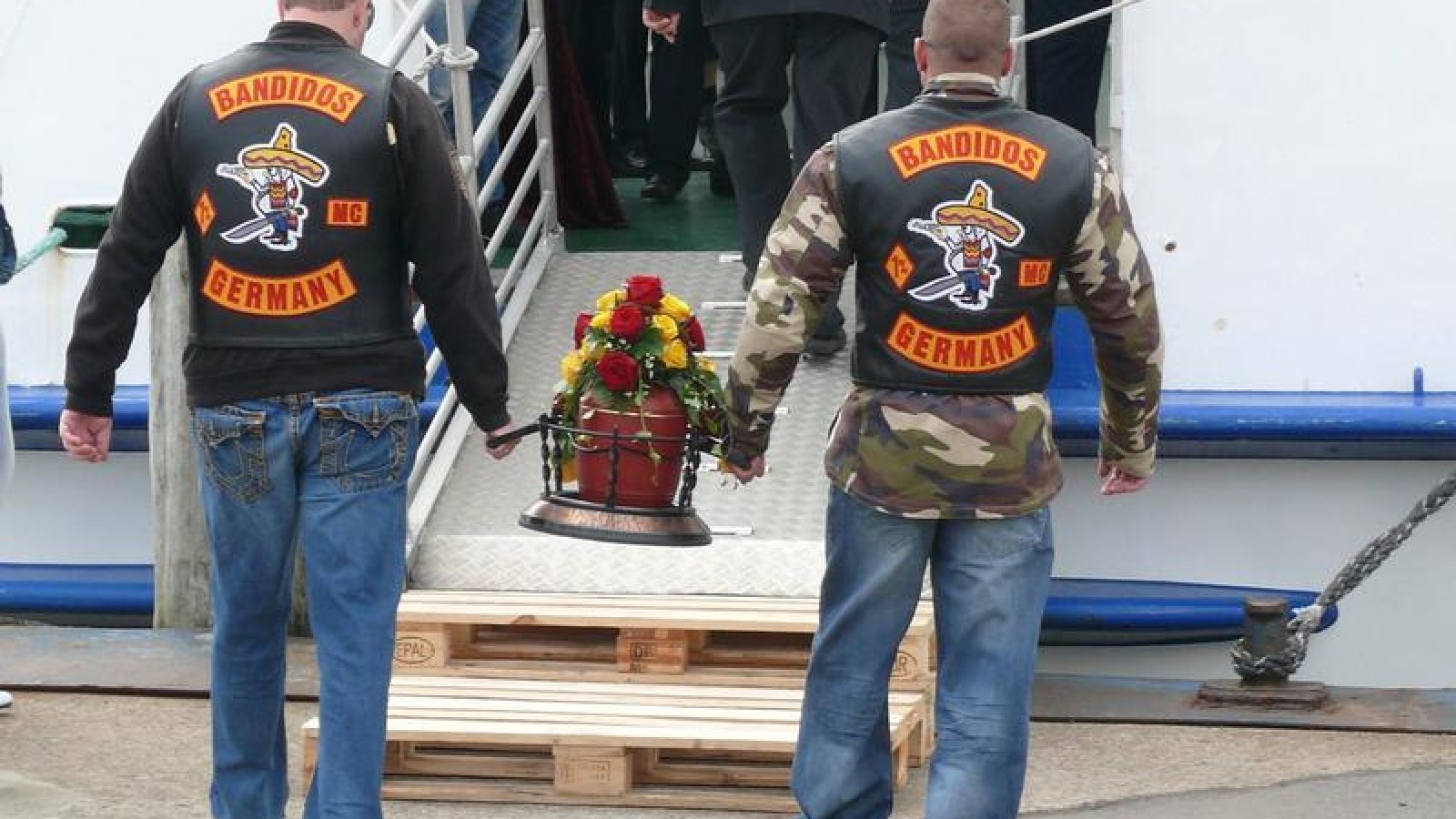 Seebestattung für einen Bandido-Chef