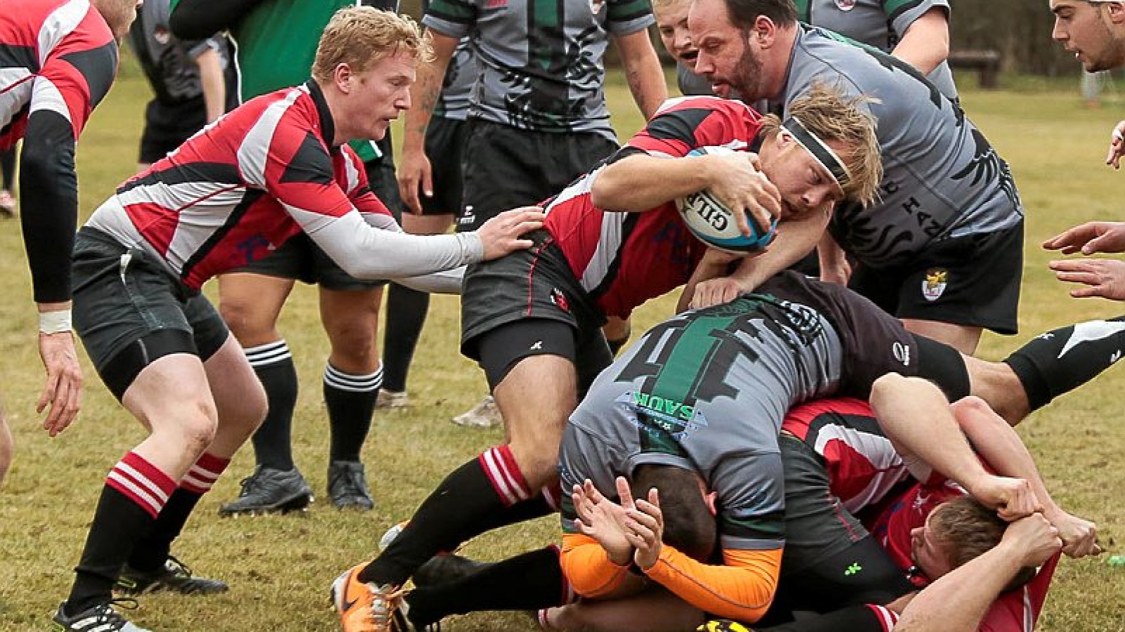 Rugby-Welfen überrollen ihre Gäste