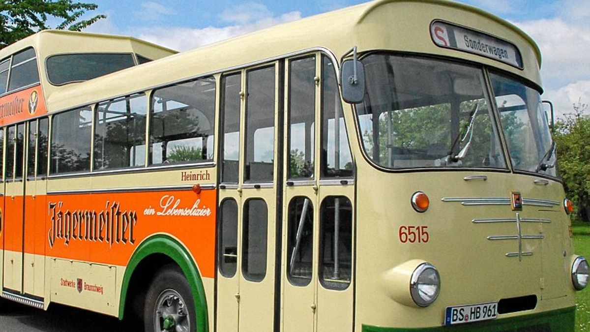 Oldtimerbus startet am 4. April in die neue Saison