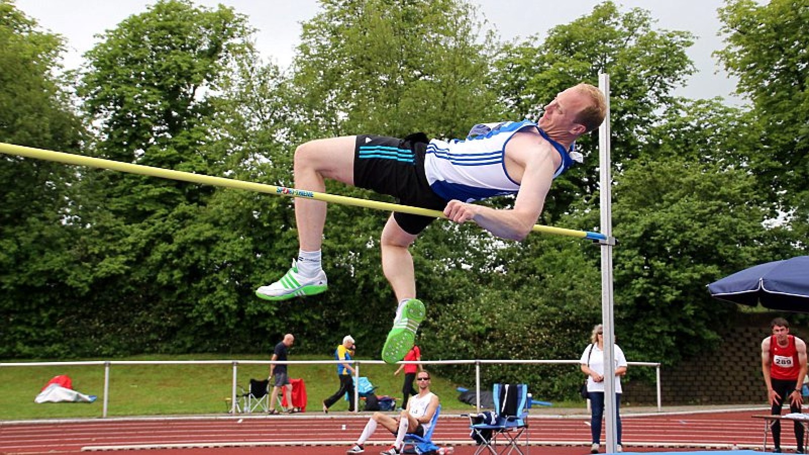 Torben Raeth überspring die 1,77 Meter