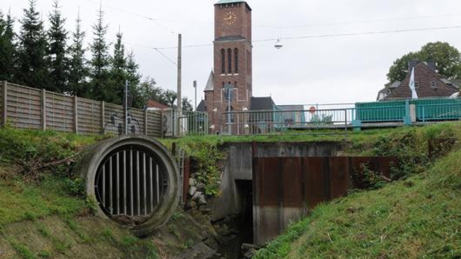 Ein Bach zieht blank