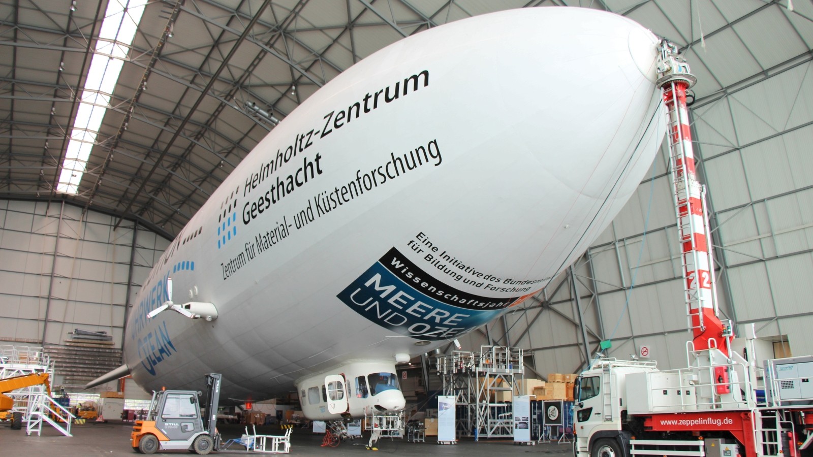 Im Zeppelin am Himmel über Berlin