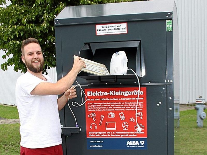 Noch mehr Container für Elektroschrott