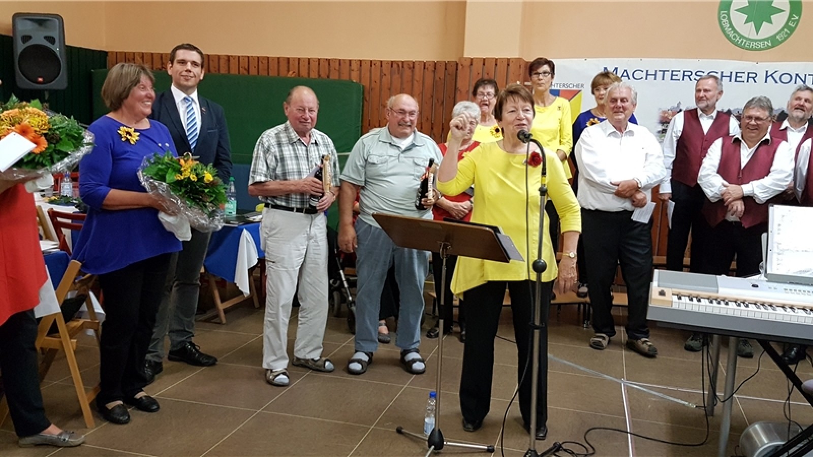 Chor ehrt verdiente Mitglieder