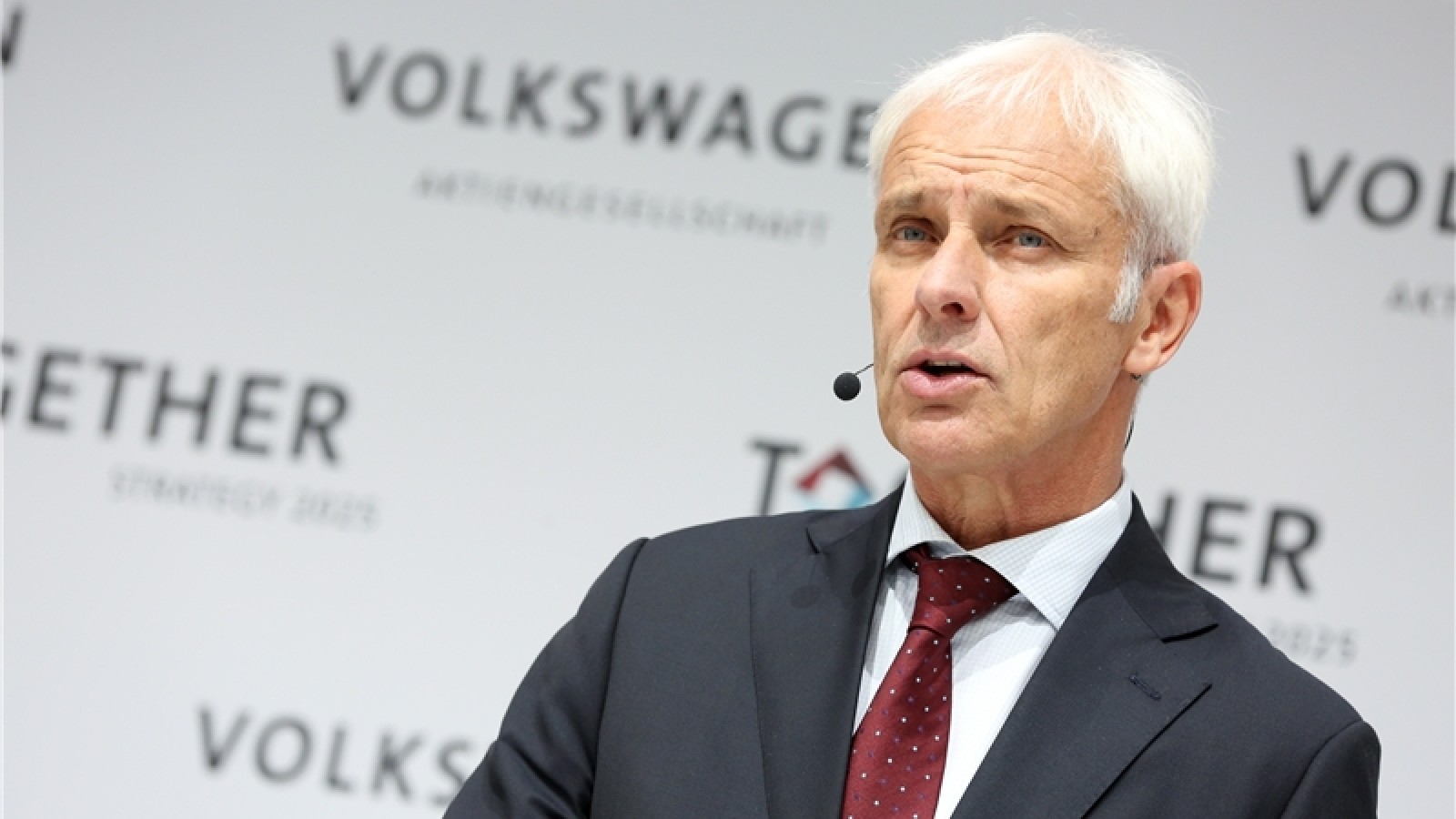 Per Chat – Müller beantwortet Mitarbeiter-Fragen