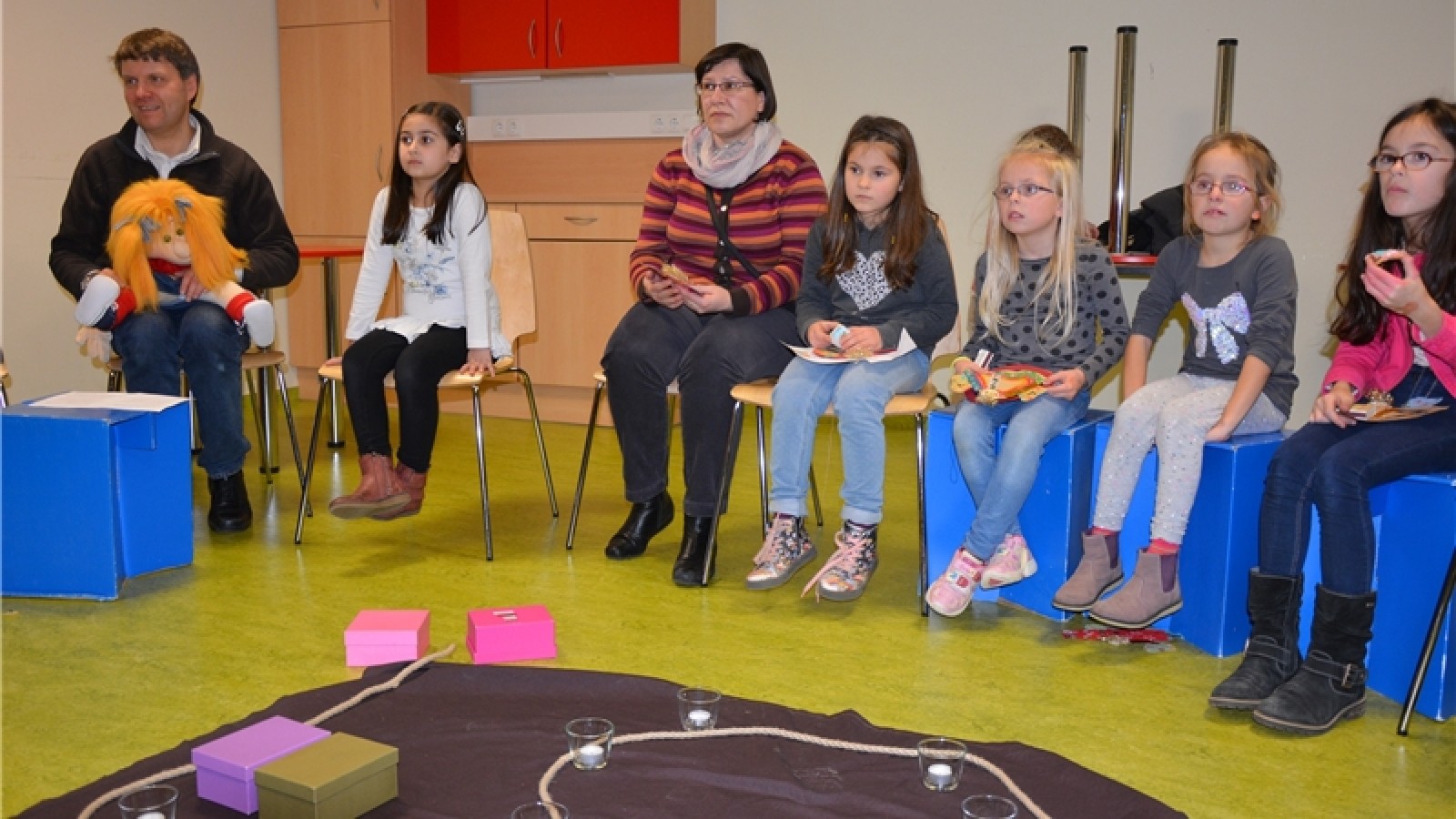 Puppe Lotta und die Weihnachtsgeschichte