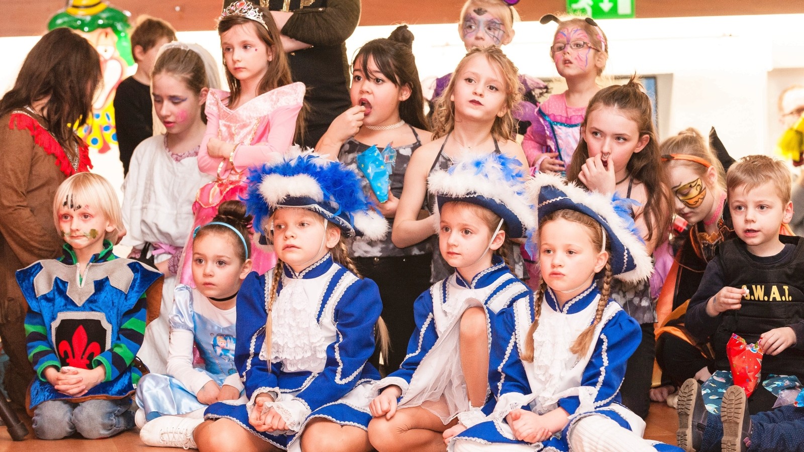 Groß und Klein feiern Karneval in Welper