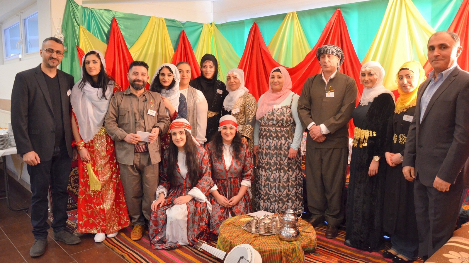 Mescheder Kurden werben für Freiheit und für ihre Kultur