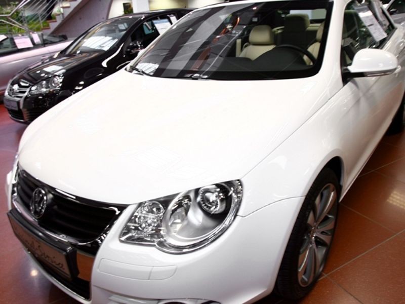 Weiß ist die beliebteste Autofarbe