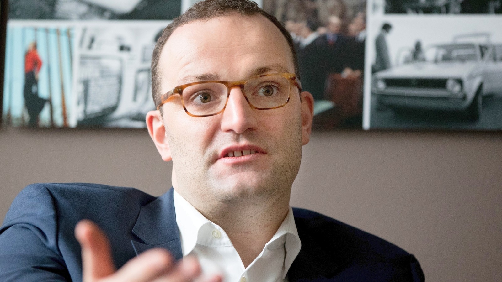 CDU-Politiker genervt von Englisch sprechenden Kellnern