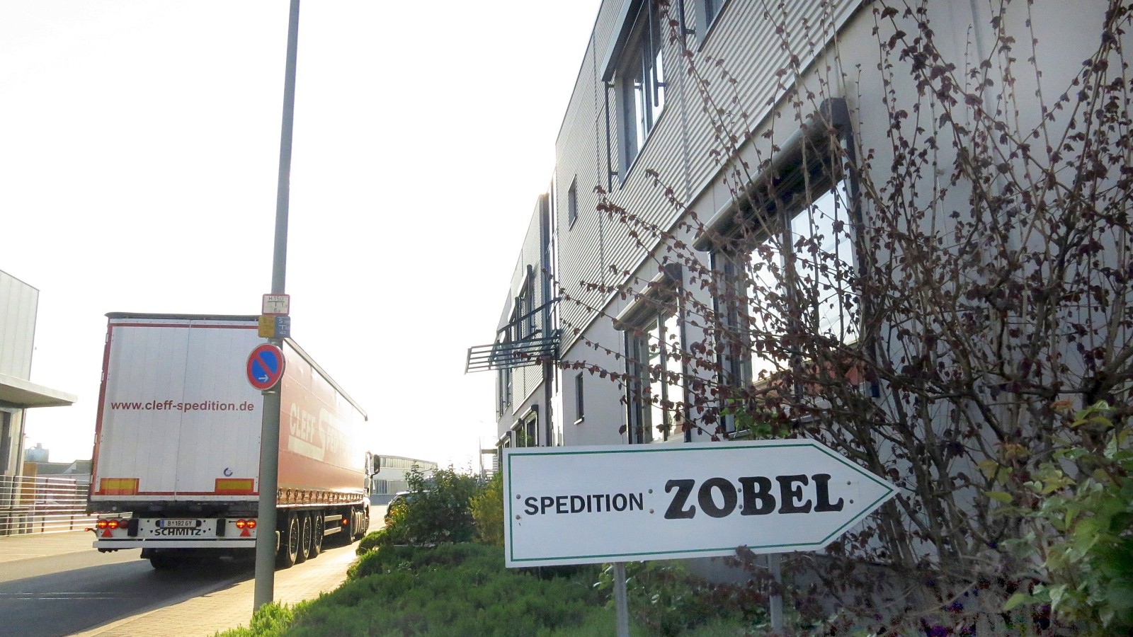 Die Spedition Zobel braucht mehr Platz am Schmandbruch