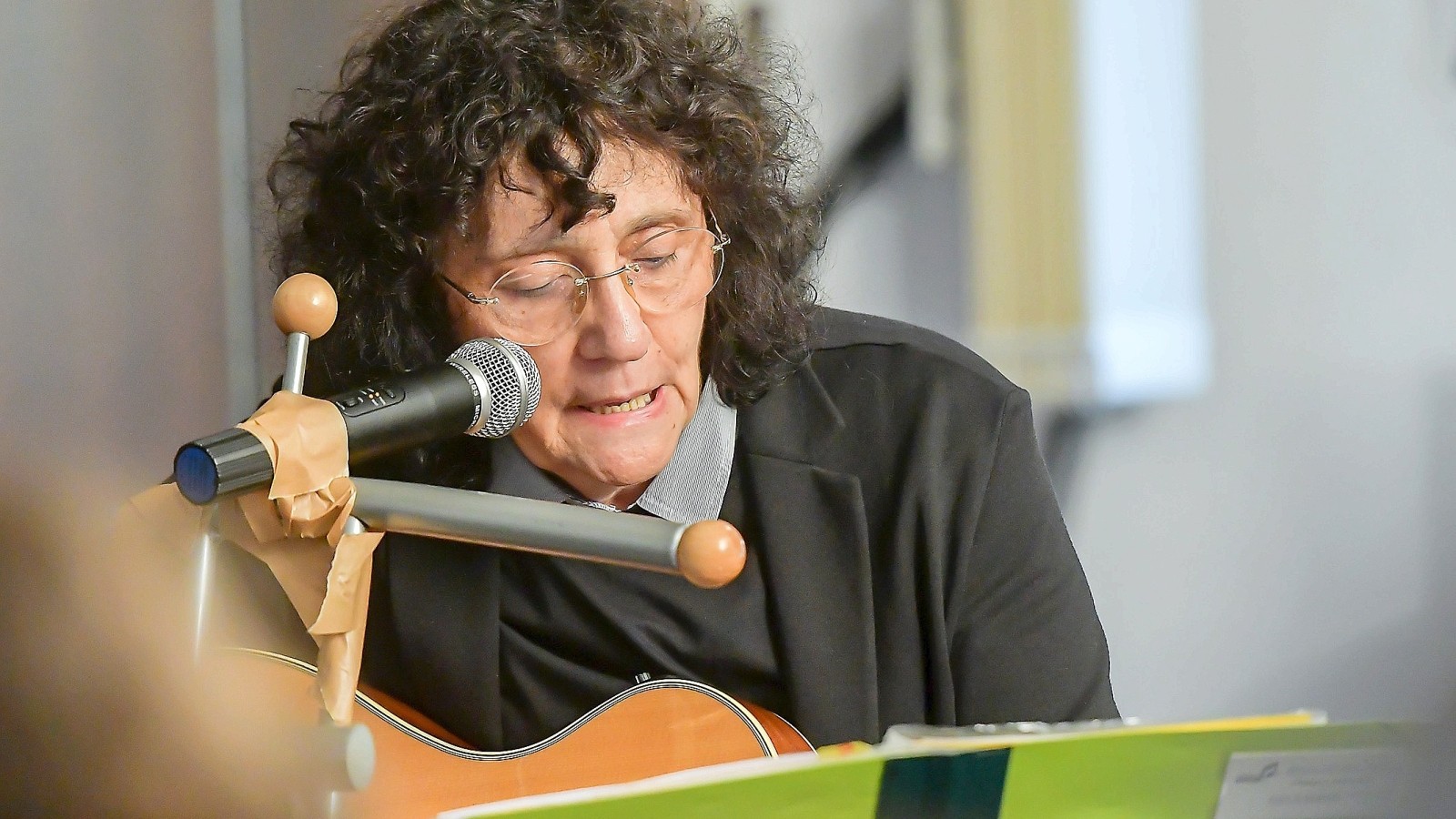 Manana Menabde singt in Bochum im kleinsten Rahmen