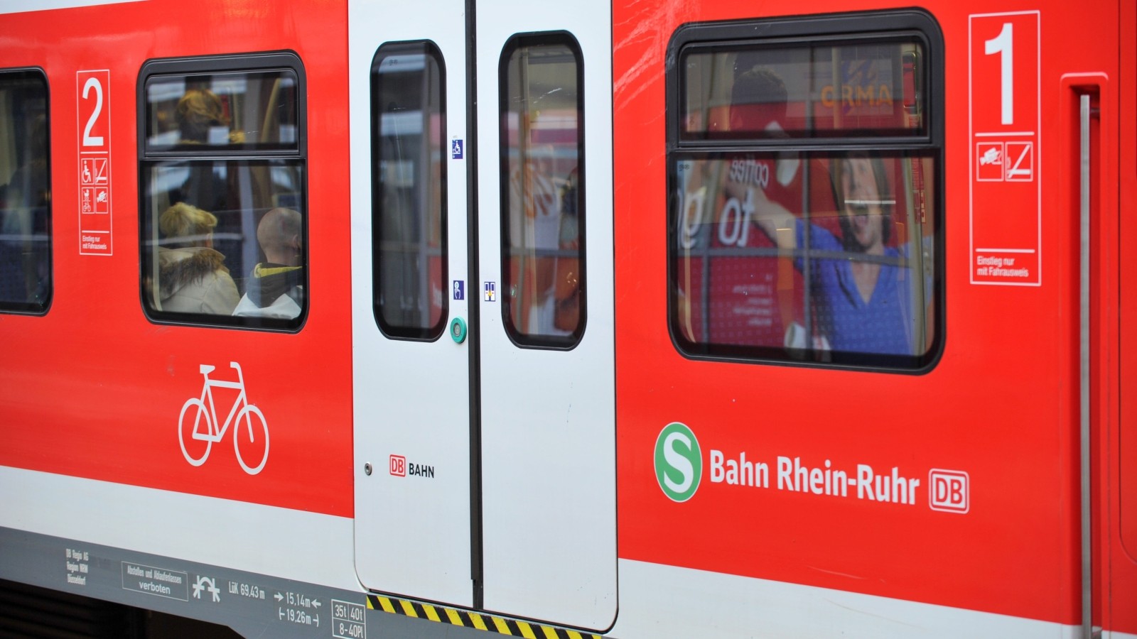 VRR erhöht die Preise und vereinfacht das Tarifsystem