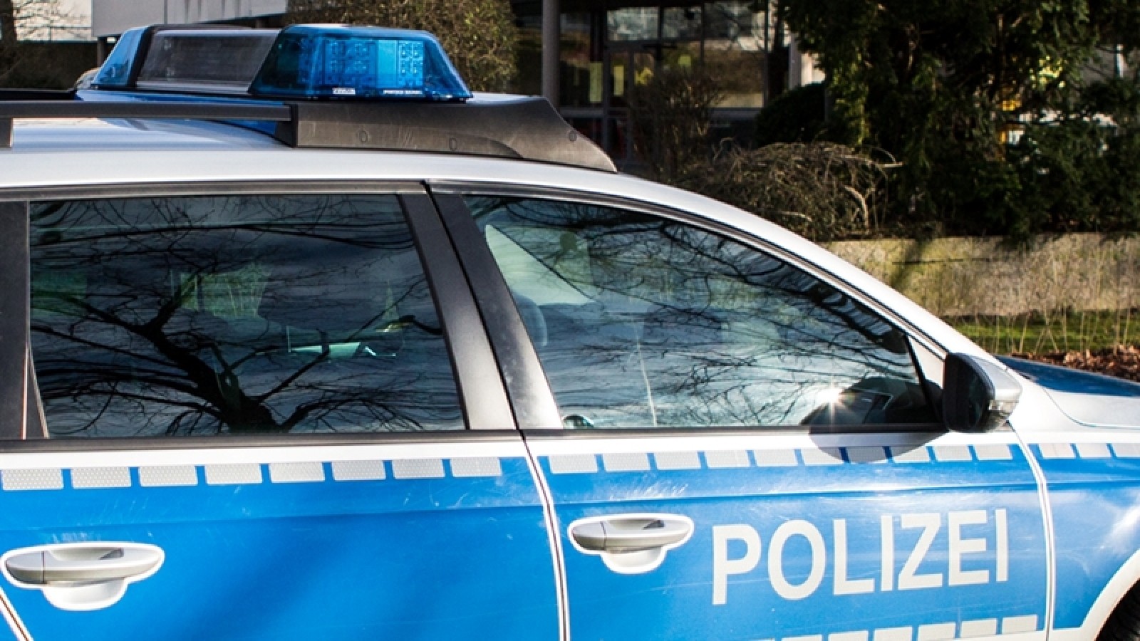 Unfallflucht – Polizei sucht Zeugen