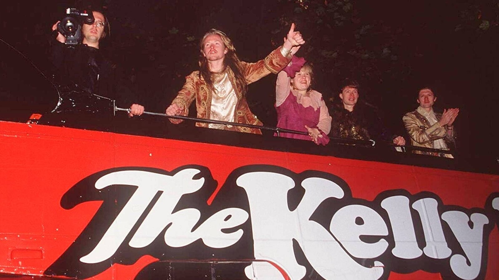 Legendärer Doppeldeckerbus der Kelly Family wird versteigert