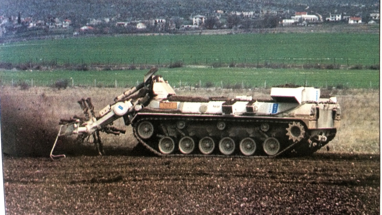 20 Jahre nach Sarajevo: Soldaten, Panzer, Minen – und Musik