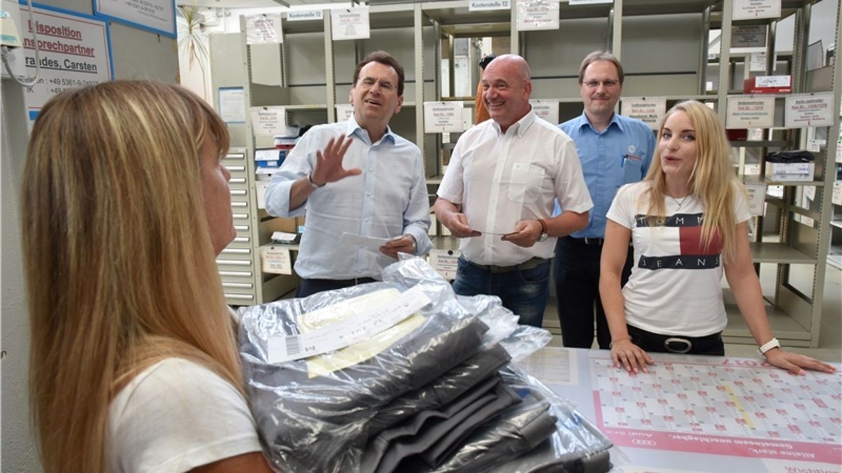 Osterloh und Blessing lösen Wette ein