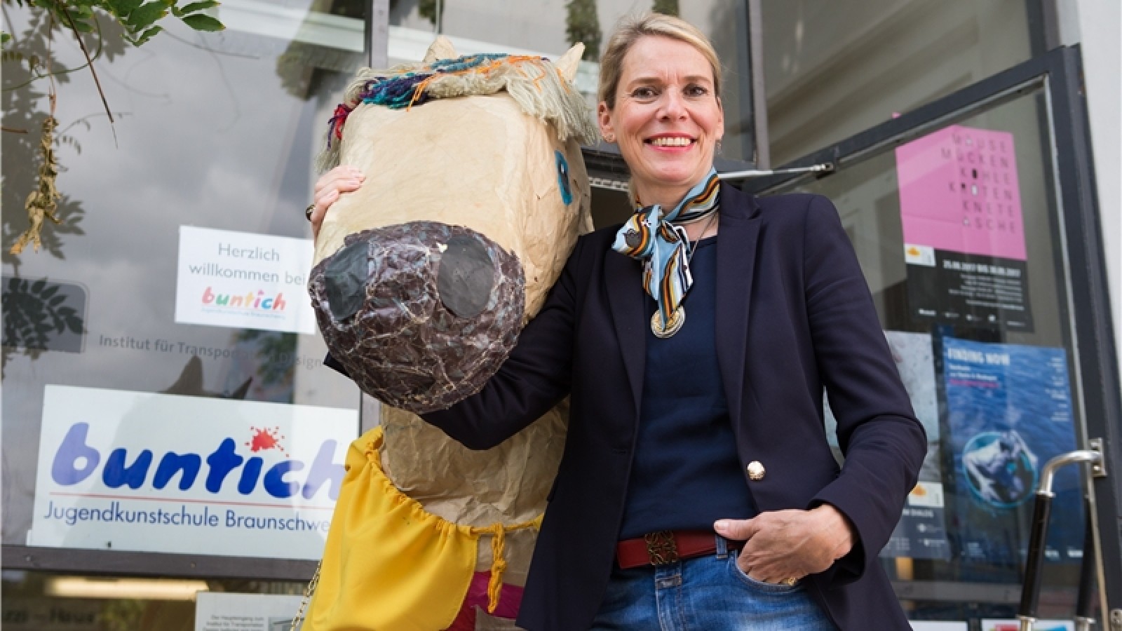 Unter neuer Leitung bunt, bunter, buntich