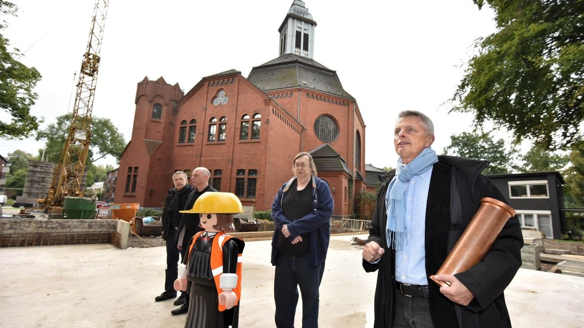 Neues Gemeindehaus wächst nun an der Duisburger Straße