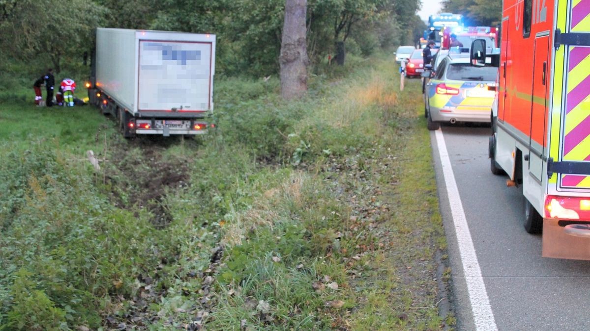 Tödlicher Unfall: Bestwiger Lkw-Fahrer erleidet Notfall